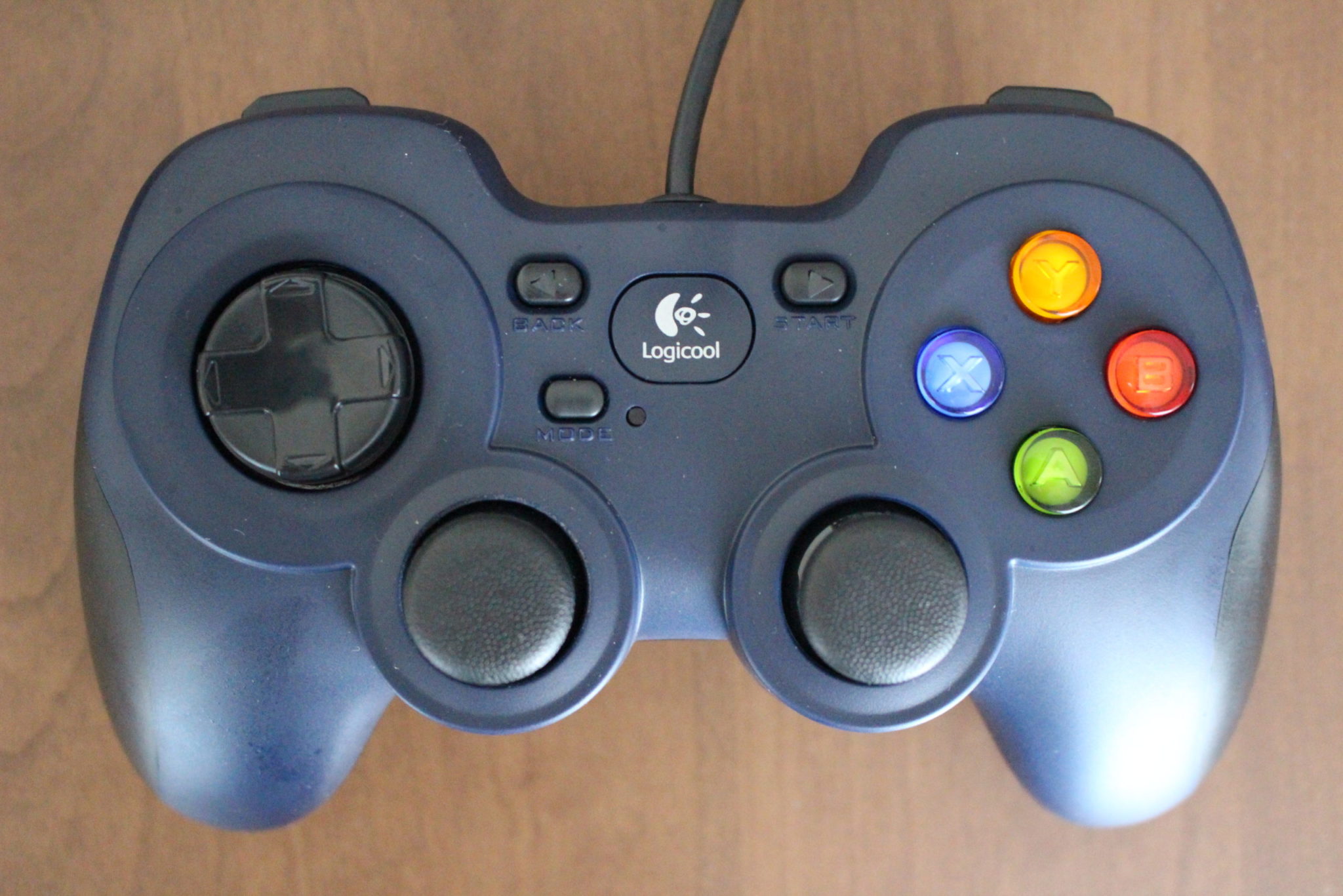 【レビュー】Logicool F310はPCゲーム初心者におすすめのゲームパッド - りょたみぽブログ