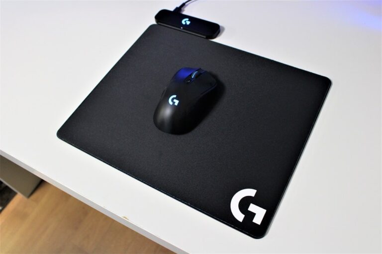 【2021年デスクツアー】ガジェットブロガーのゲームも作業も捗る快適デスク環境をご紹介！ - RYOTA BLOG